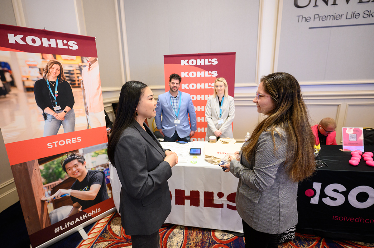 HPU Students Connect with 100+ Employers at Spring Career & Internship Expo | High Point University